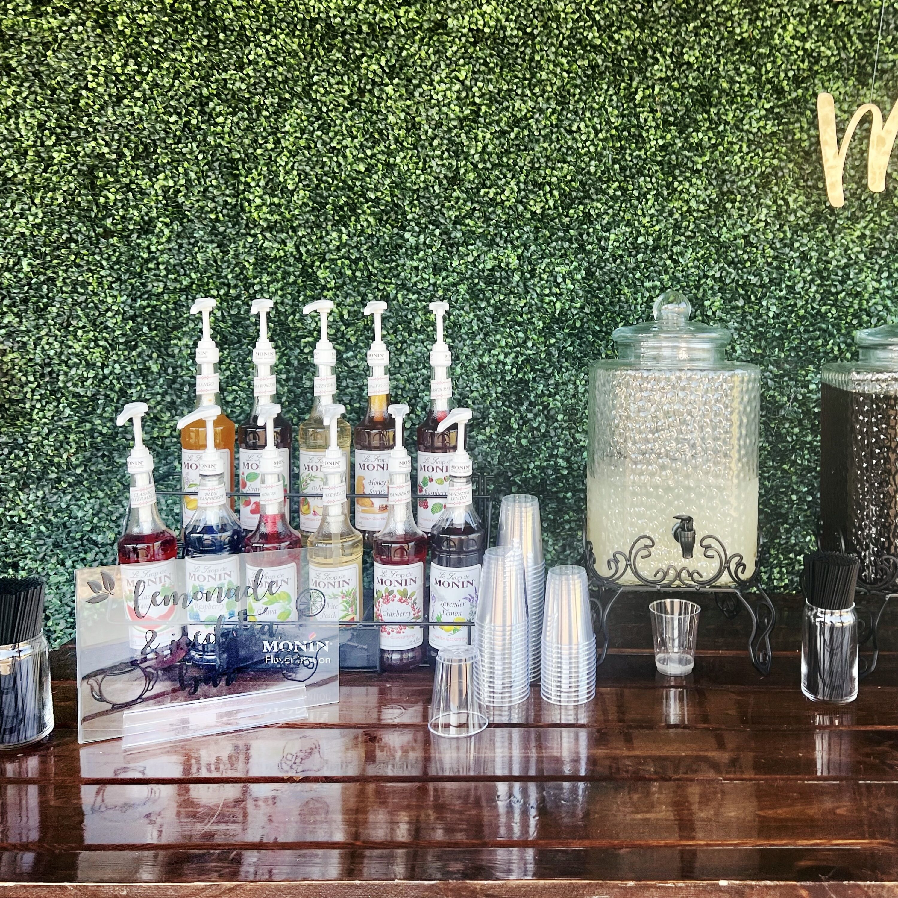 Lemonade/Iced Tea Bar Rental Package - Easy Breezy Bash Co Event Rentals